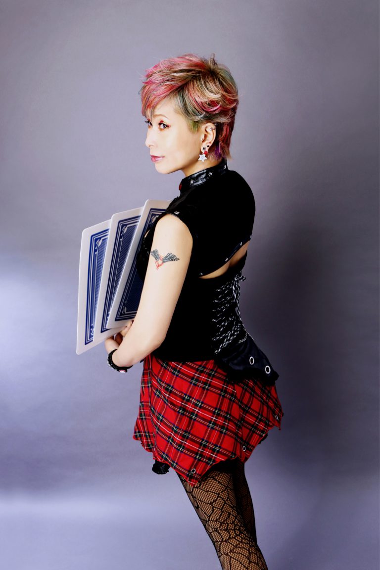 LiLee（リリー） | 【東京】マジシャン | テイクプロデュース